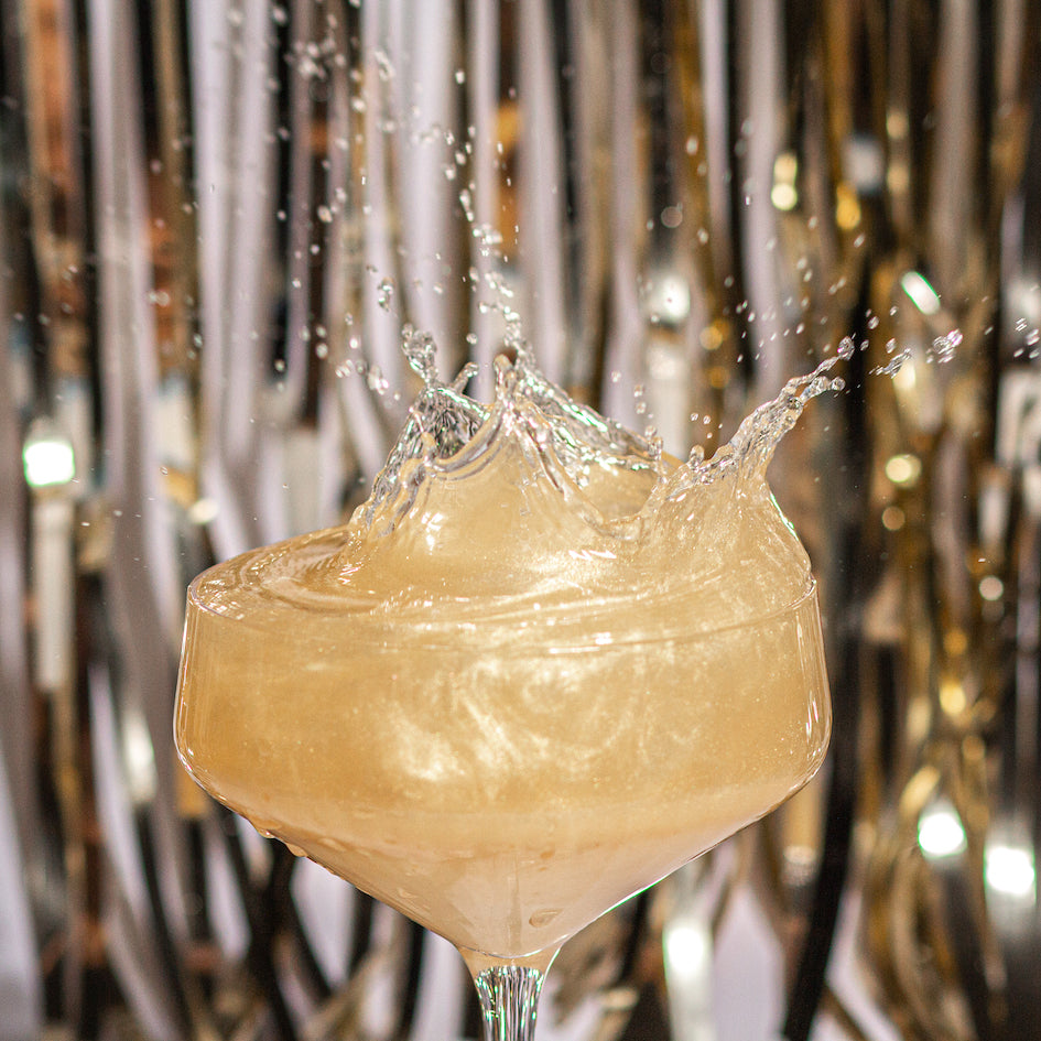Champagne Gold Cocktail Glitter – Drinks That Sparkle
